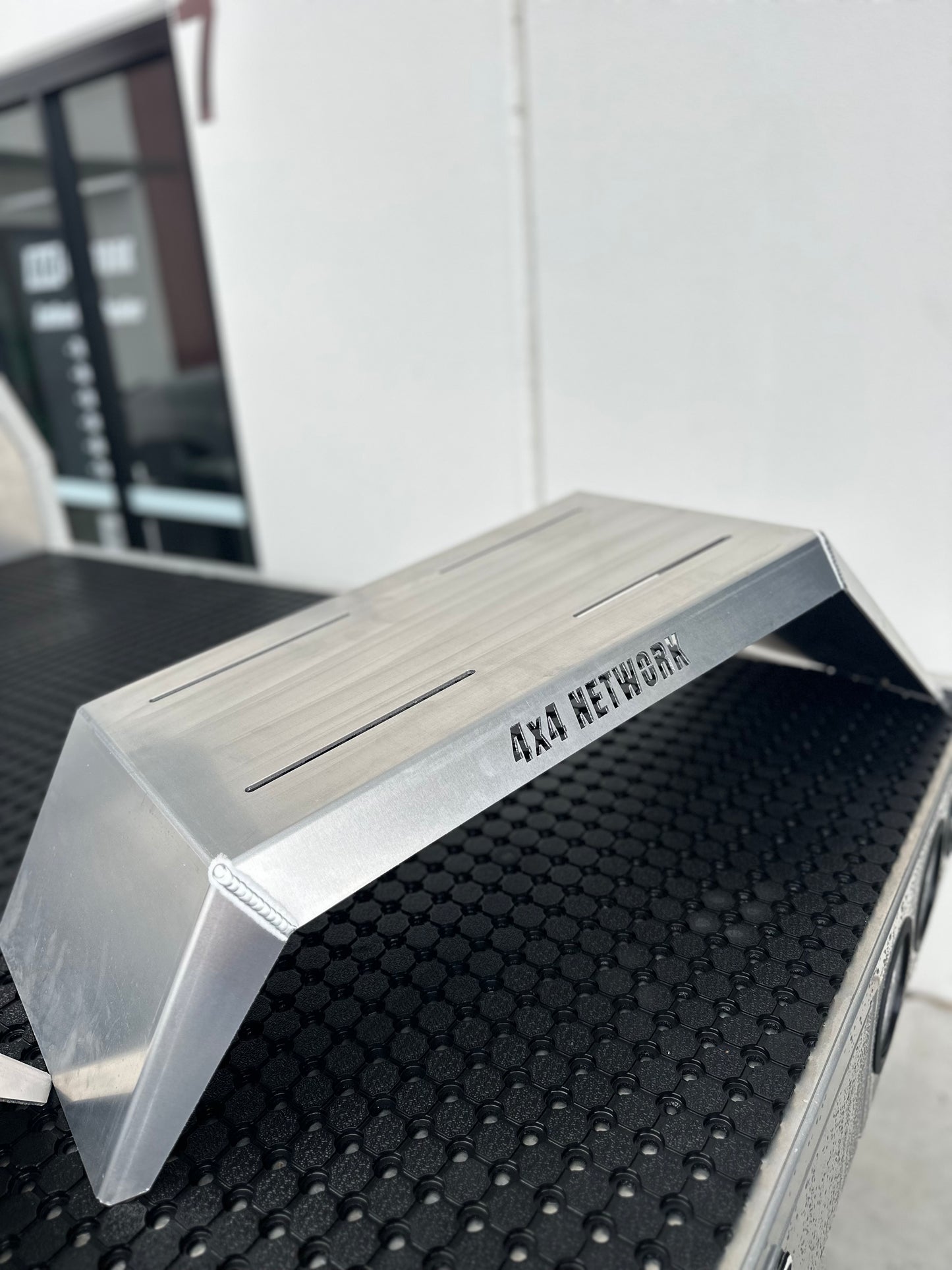 4x4 Network Mudguards (Pair) – 4X4 NETWORK