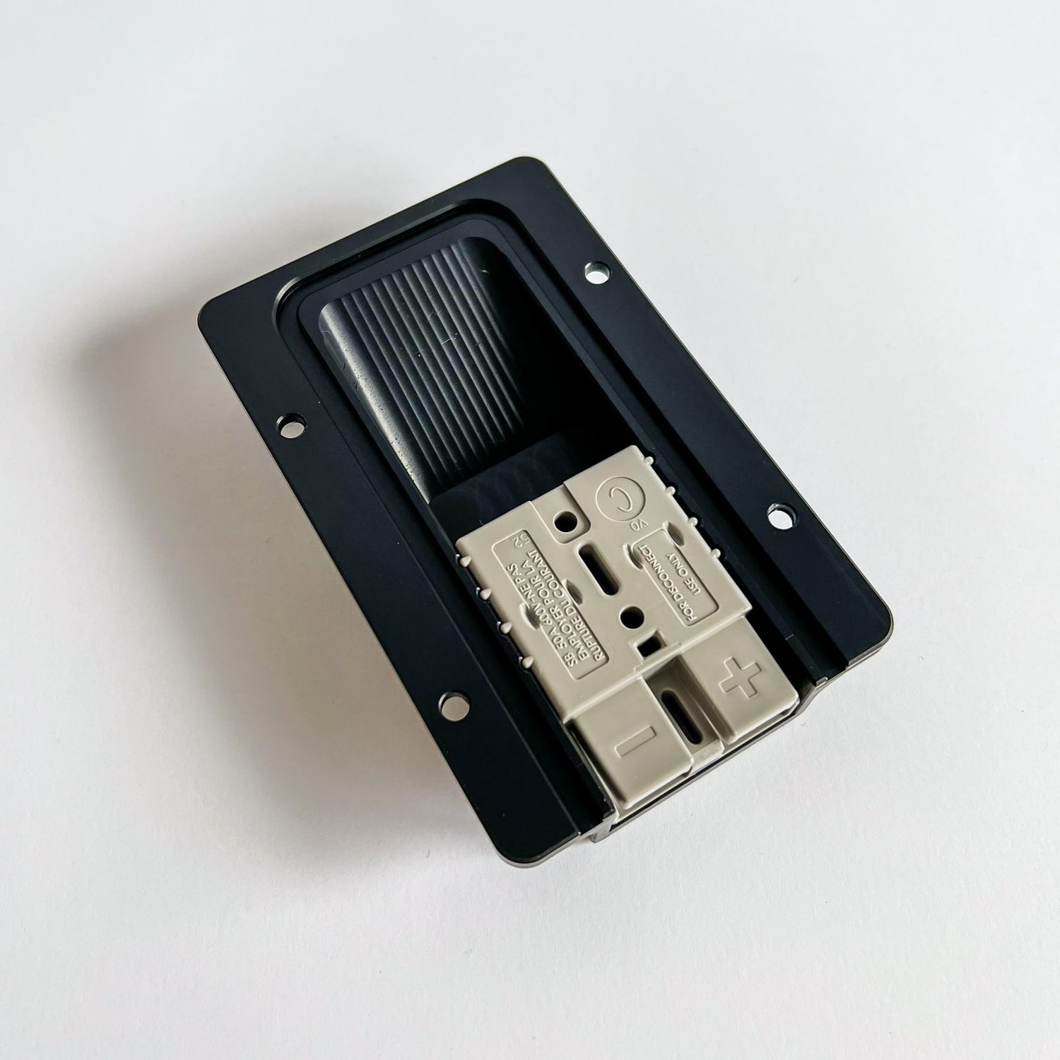 SINGLE MOUNT BILLET CNC ALUMINIUM 50AMP ANDERSON PLUG COVER – 4X4 NETWORK